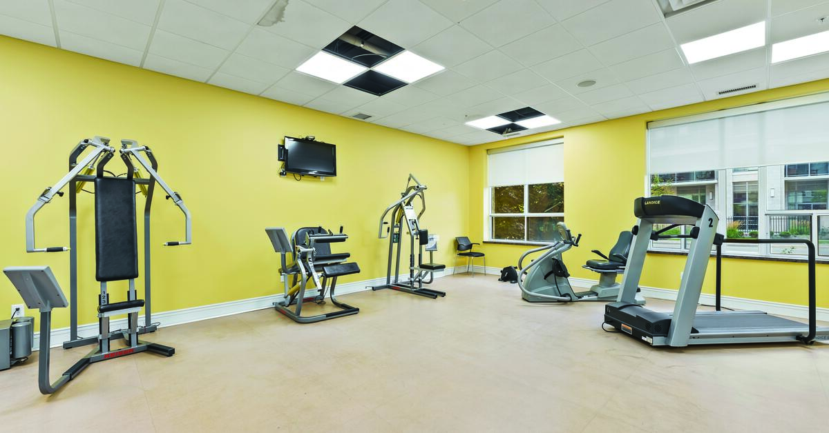 Retirement Home in Aurora - Chartwell Hollandview Trail