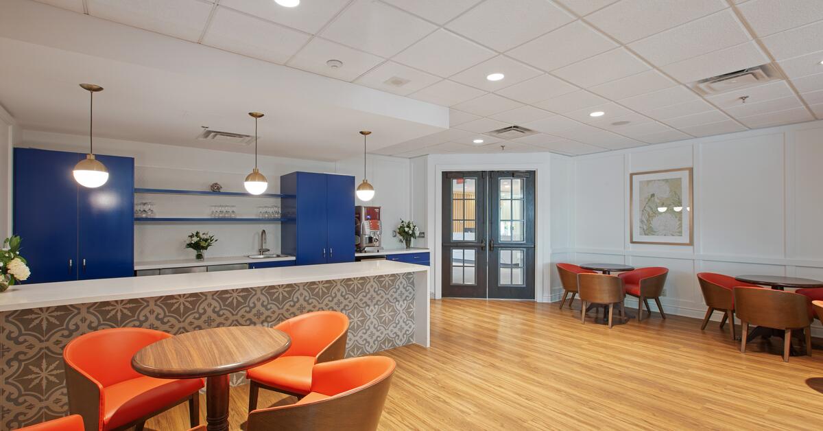 Retirement Home in Burlington - Chartwell Lakeshore