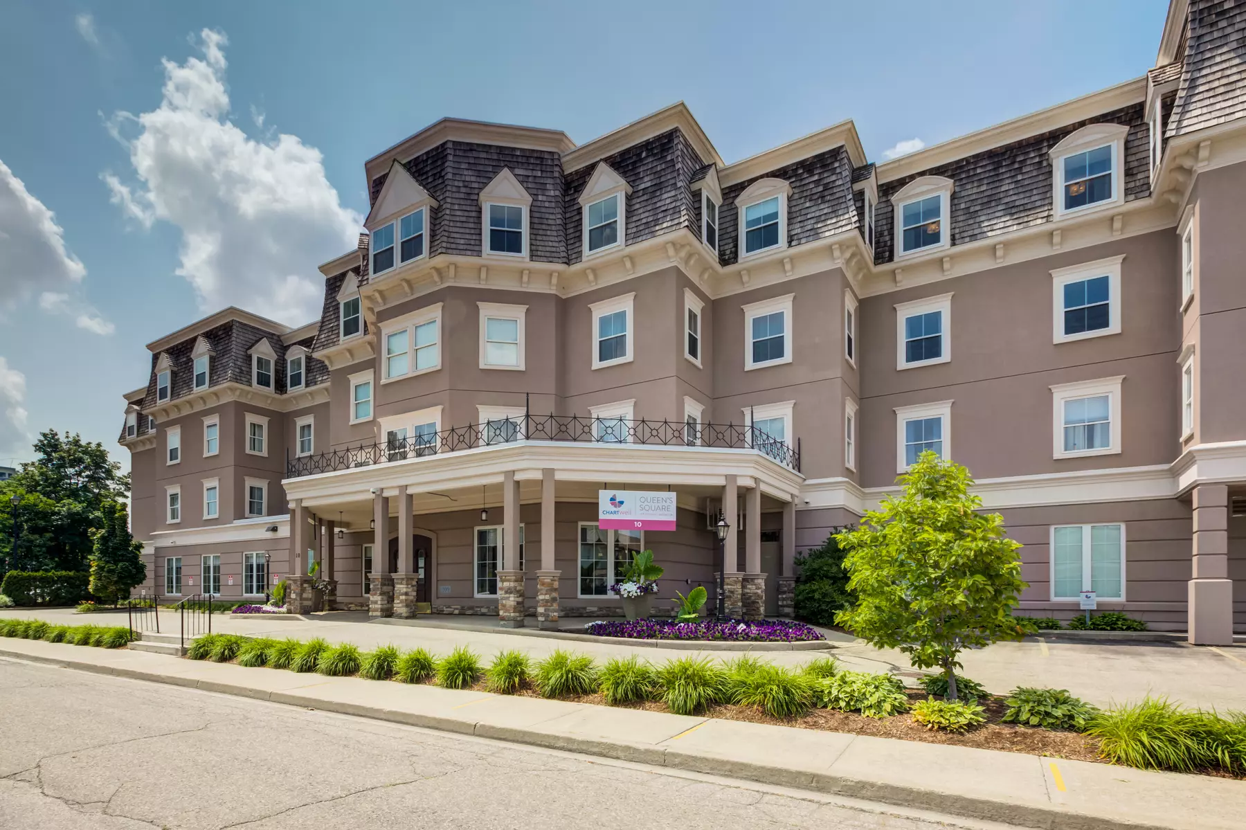 Retirement Home in Cambridge - Chartwell Queen's Square